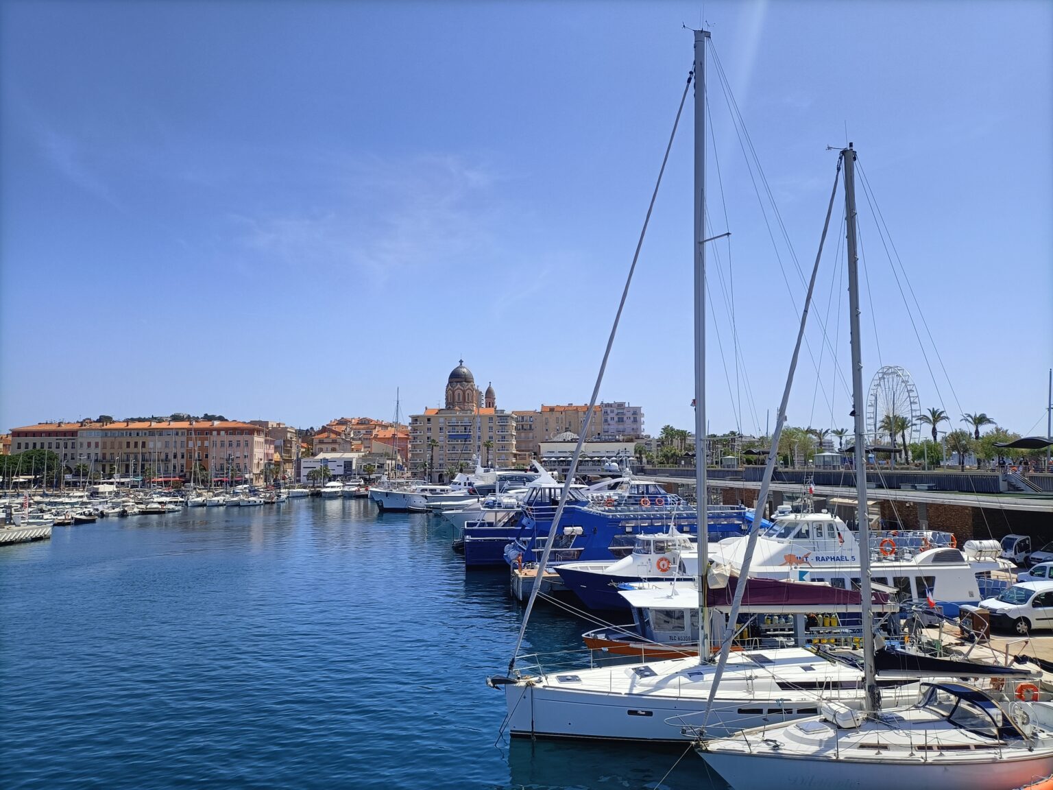 Visit Saint-Raphaël: Travel Guide ⋆ EverlastingWandering